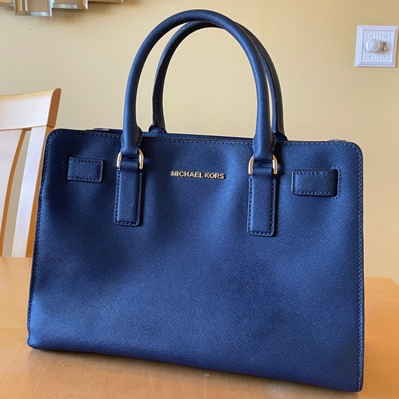 Michael Kors | Bags | Michael Kors Leather Navy Blue Dillon Small ...
